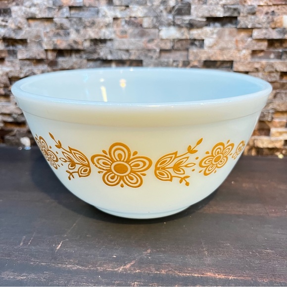 Pyrex | Kitchen | Pyrex Vintage Butterfly Gold Mixing Bowl 12 Quart ...